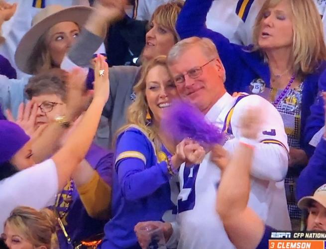 Joe Burrow leads LSU to national title and does it with grit | Local ...