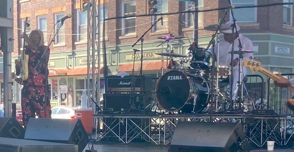 Boogie on the Bricks | Photo Galleries | athensnews.com