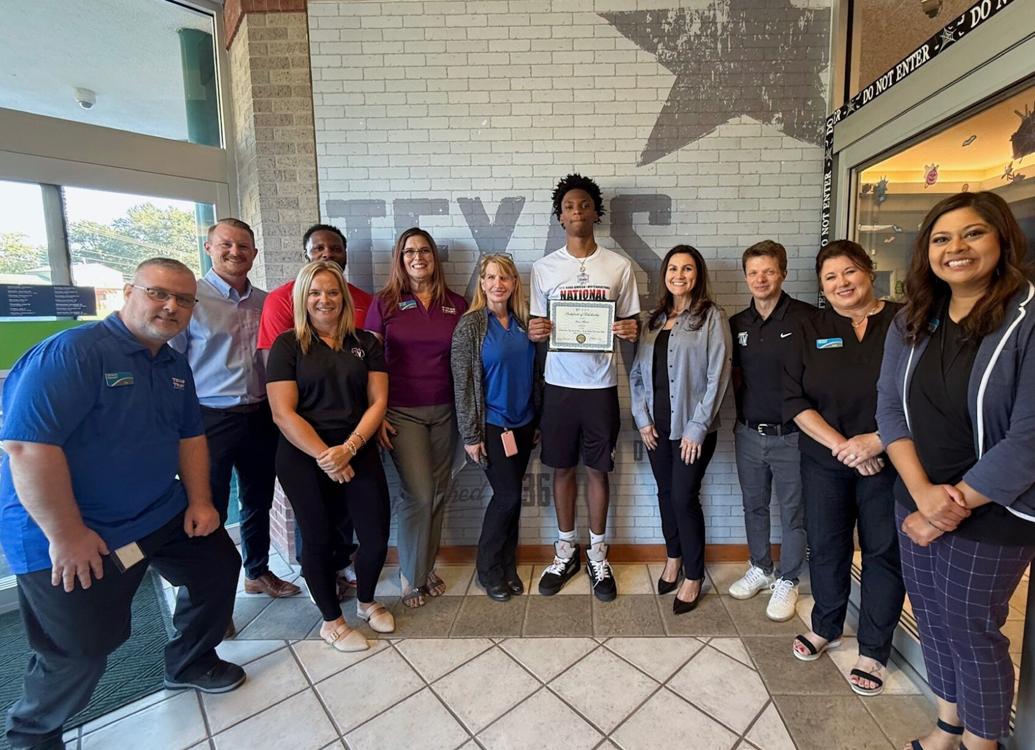Texas Trust Gives Foundation awards TVCC student scholarships | News ...