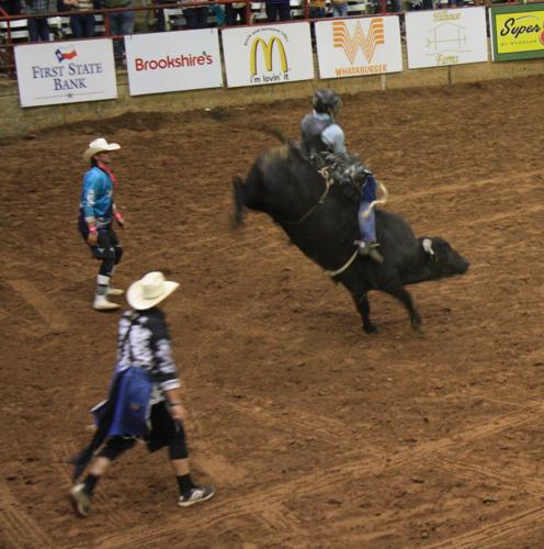 Record setting rodeo boasts local winner | News | athensreview.com