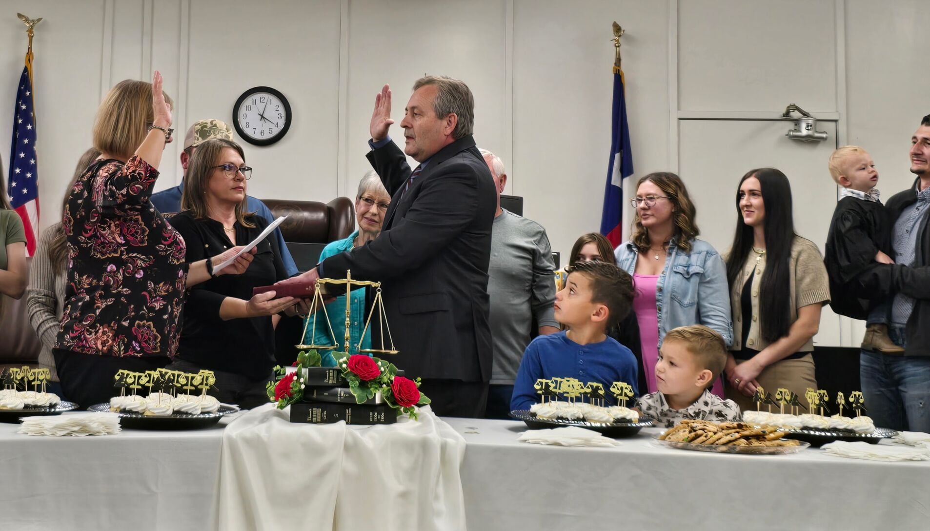 Davis sworn in as 173rd District Judge | News | athensreview.com