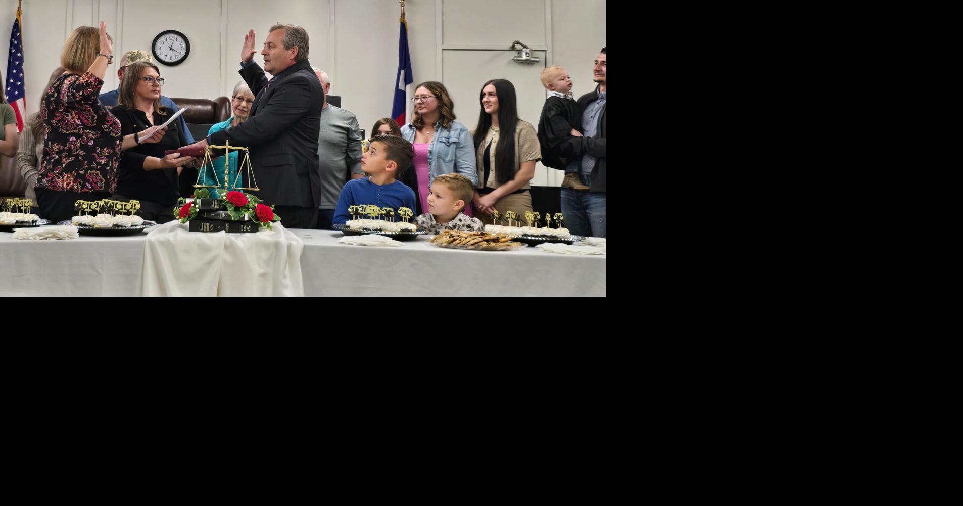 Davis sworn in as 173rd District Judge | News | athensreview.com