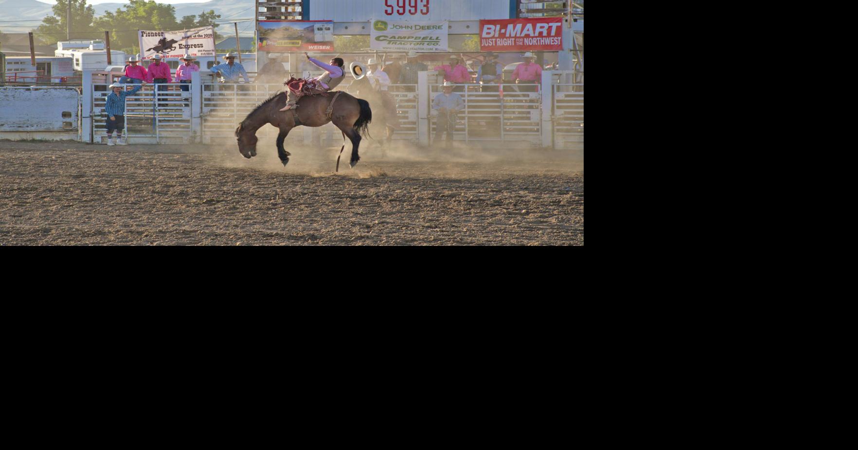 PRO RODEO: ‘Kick open the chutes’ | Sports | athensreview.com