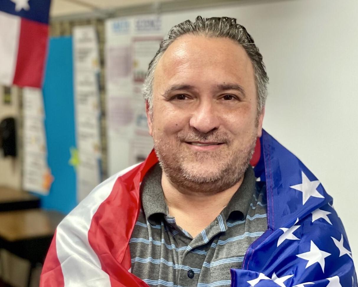 AISD teacher gains US citizenship after 17-year effort | News ...