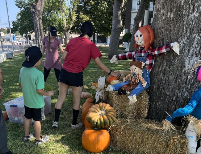 Special scarecrows pop up on the square | News | athensreview.com