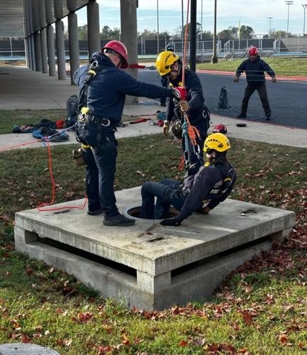 Firefighters complete rope rescue training | News | athensreview.com