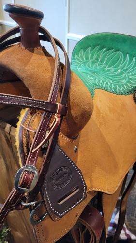Crafting leather excellence | News | athensreview.com