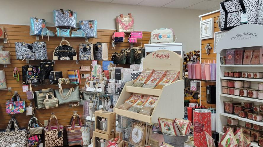 Island Tans celebrates 25 years | News | athensreview.com