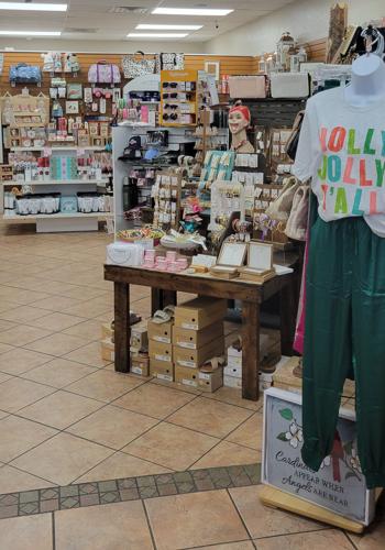 Island Tans celebrates 25 years | News | athensreview.com