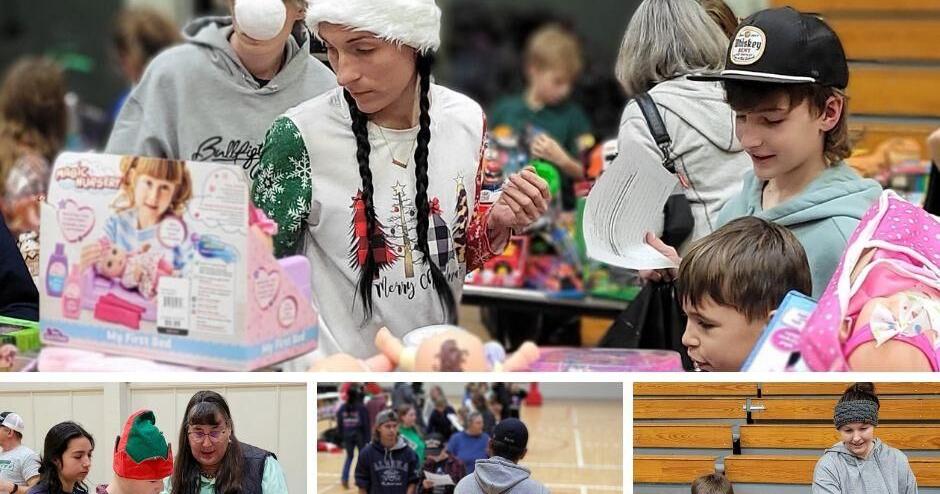 Packing Up Toys for Tots | News | athensreview.com