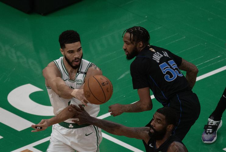 Dallas Mavericks vs. Boston Celtics in NBA finals Game One | Sports ...