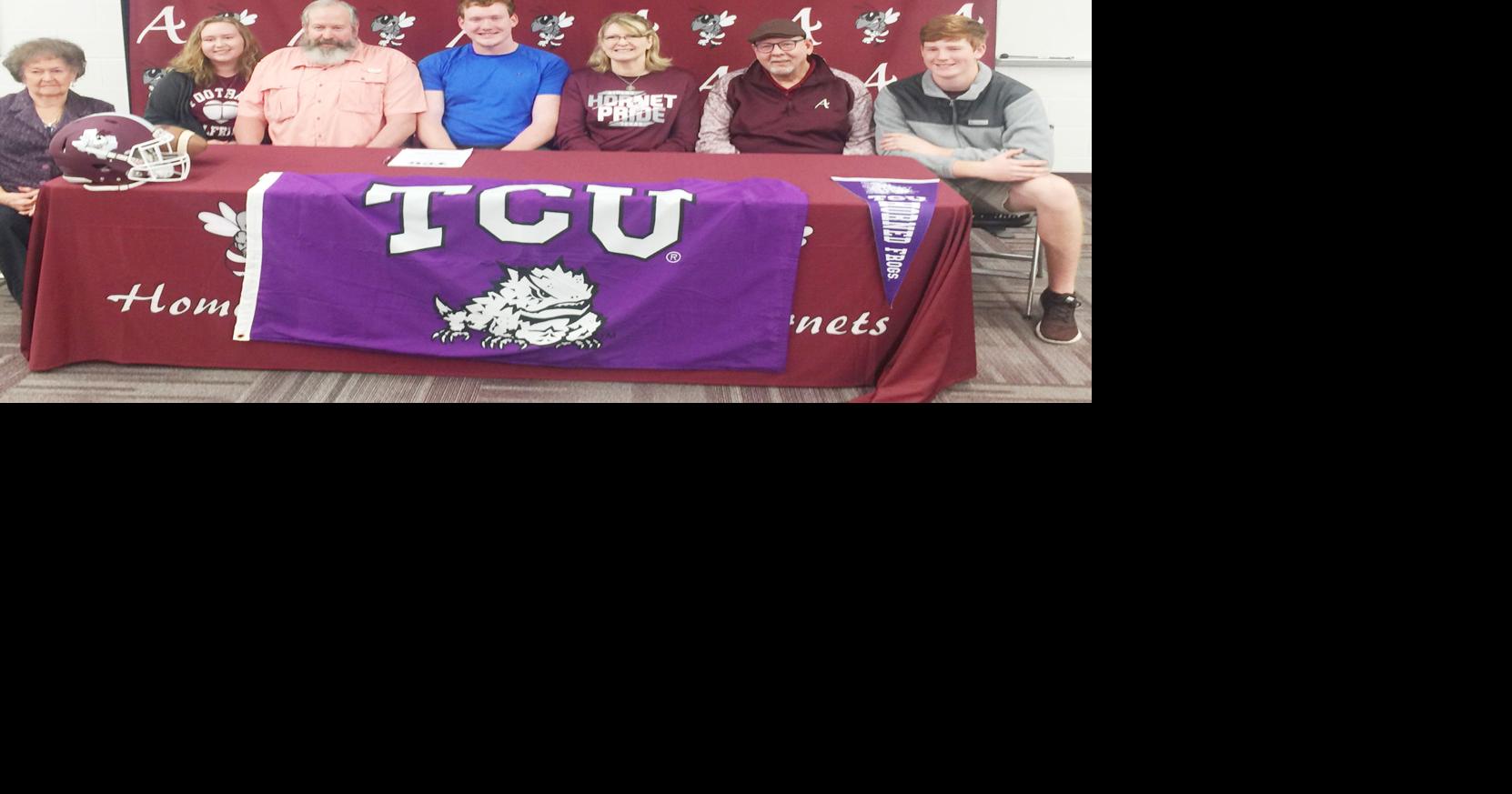 From Hornet to Horned Frog: Hayes signs with TCU | Sports ...