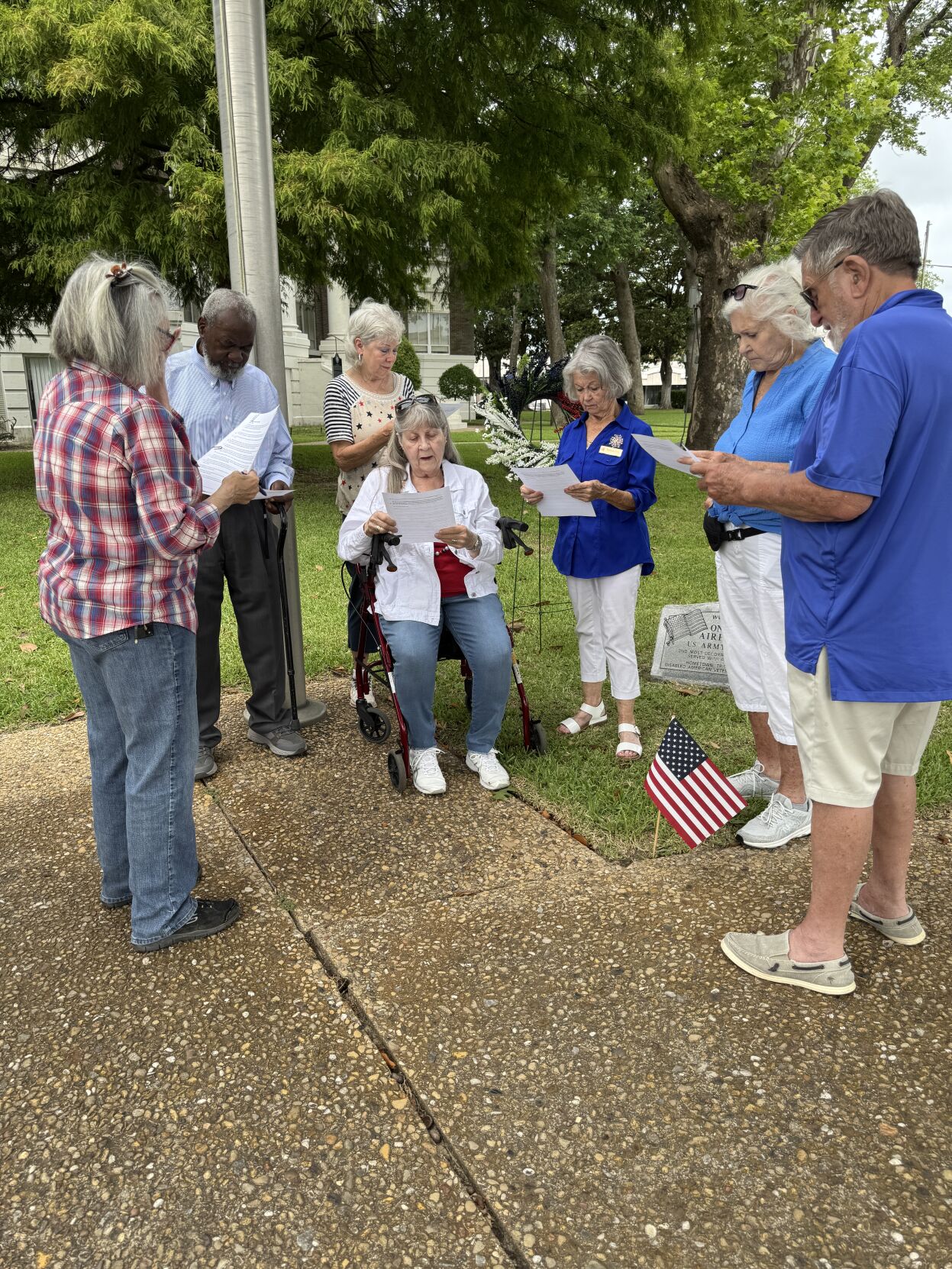 DAR holds memorial honoring D-Day heroes | News | athensreview.com