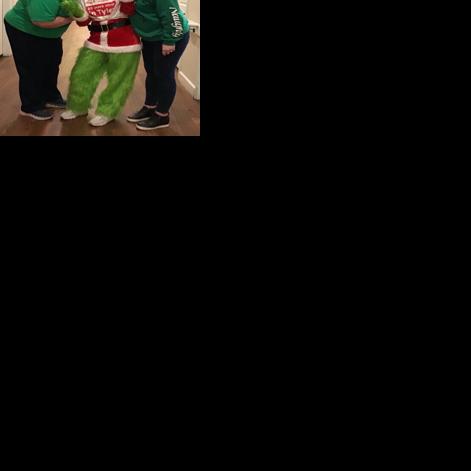 The Grinch cheers seniors on Christmas | News | athensreview.com