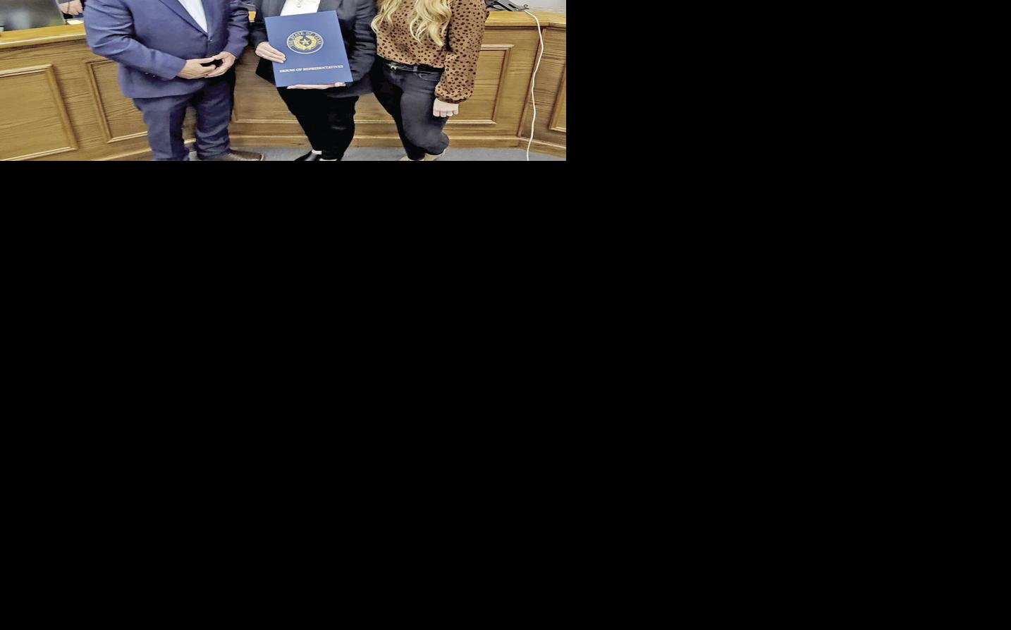 Officials honor late County Judge Sanders | News | athensreview.com