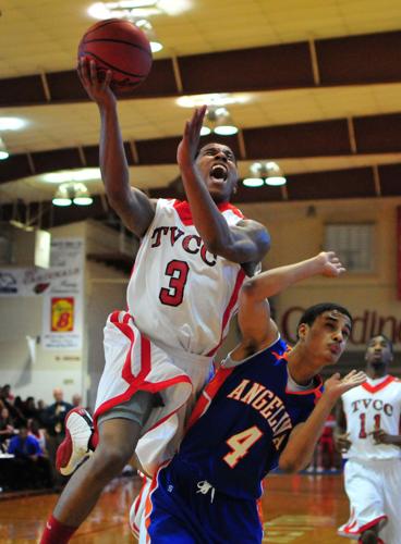 JUNIOR COLLEGE BASKETBALL: Hot shot (w/regional tournament schedule ...