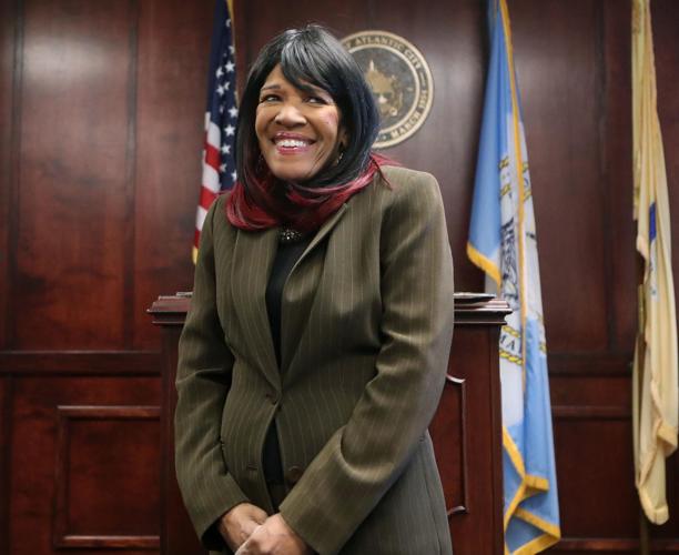Atlantic City singer receives key to the city | | atlanticcityweekly.com
