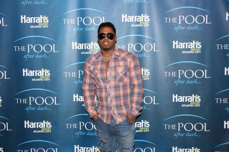 Bobby V. takes on Harrah's Pool After Dark | Gallery ...