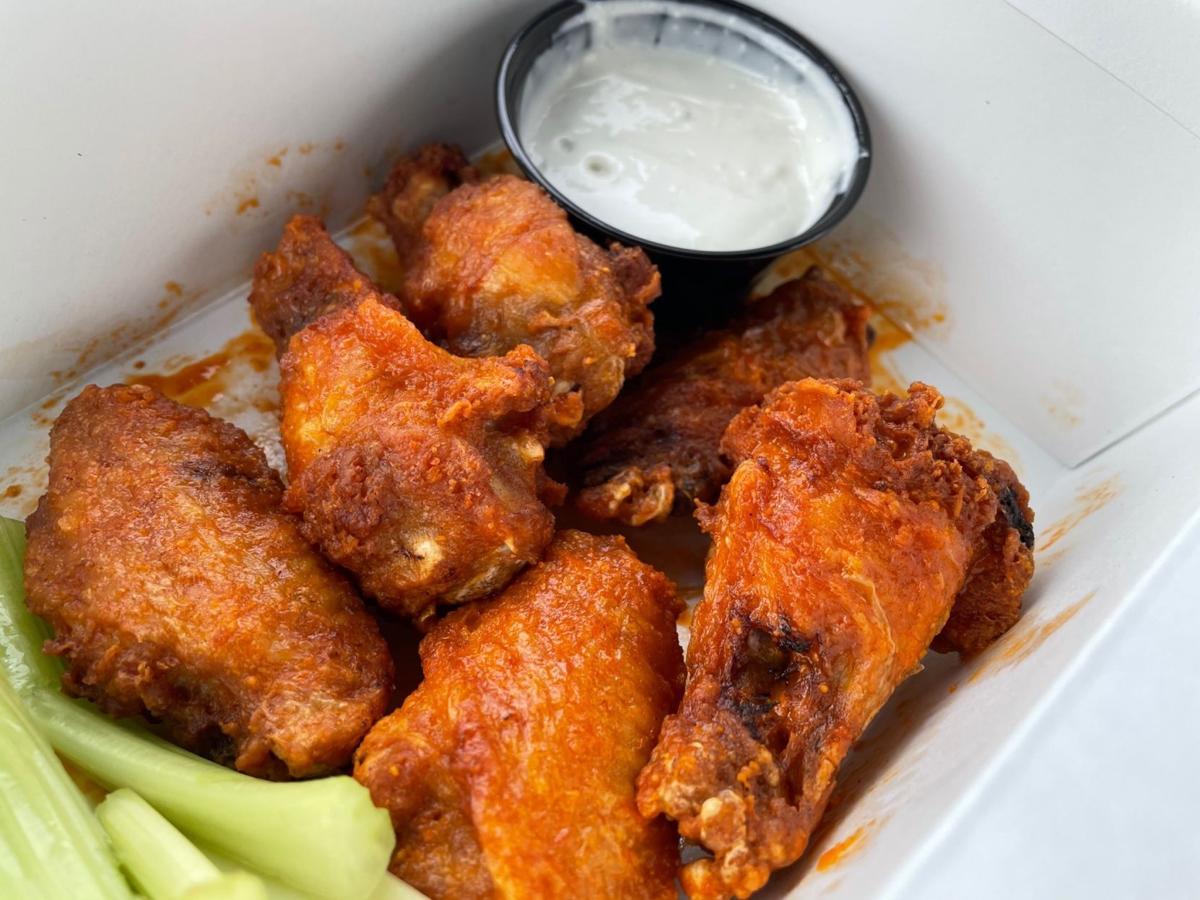 Wingin’ It … at Chickie’s & Pete’s in EHT | Food and Drink ...
