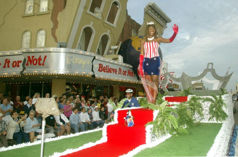 Miss America Parade 2004, the last for a while ...