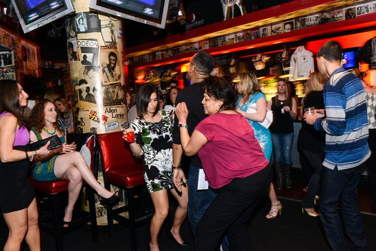 Planet Rose Karaoke bar at Tropicana | Featured | atlanticcityweekly.com