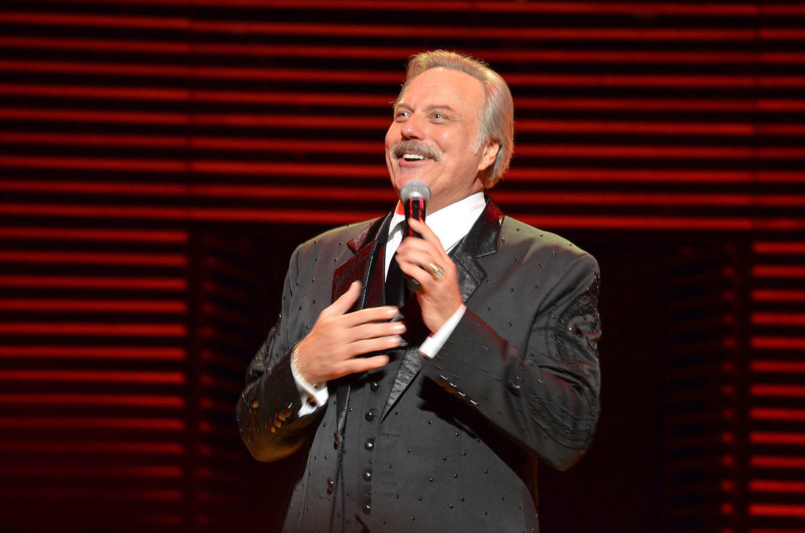 Singer Mark Preston takes the stage at Resorts | Nightlife News ...