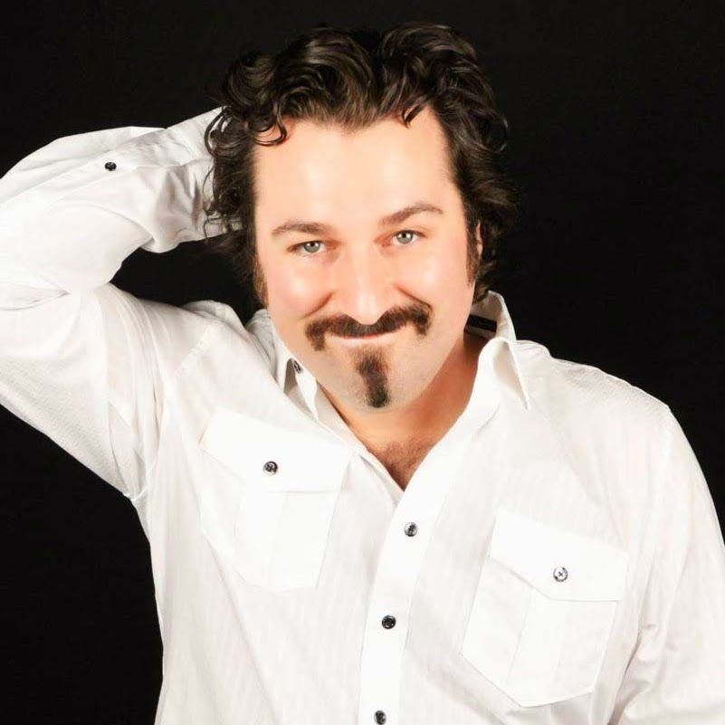 Comedian Mark Riccadonna juggles family life and a career in standup ...