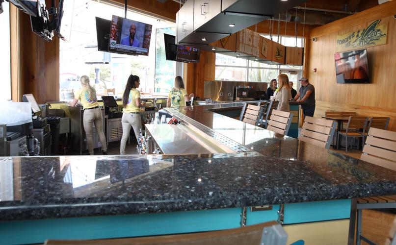 Fins Bar opens at Resorts | Gallery | atlanticcityweekly.com
