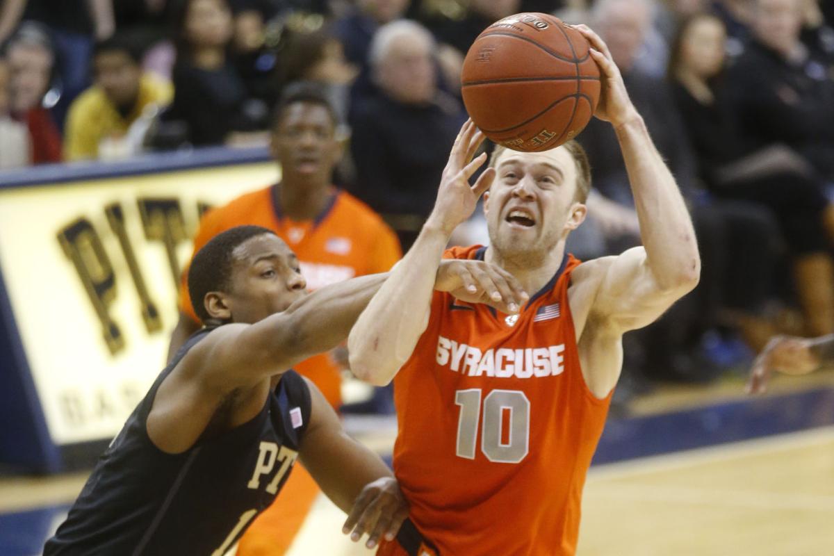 Syracuse fans stay put for Duke despite cold, postseason ban