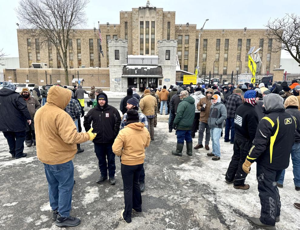 Auburn, Cayuga correction officers on strike