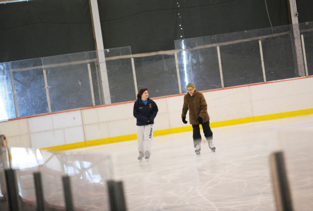 Fond farewell: Skaneateles residents, skating enthusiasts bid adieu to ...
