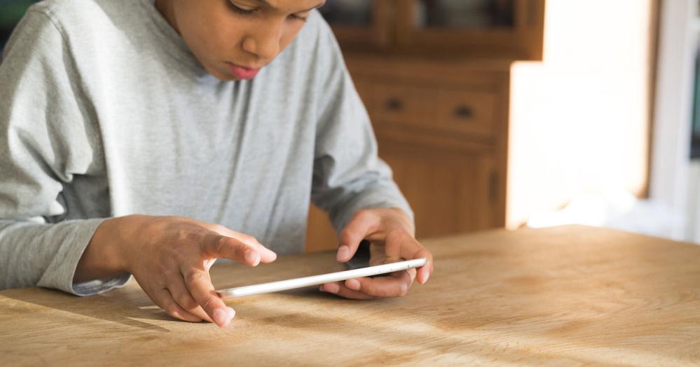 East Hill: The link between screen time and childhood obesity