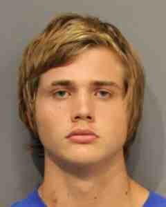 Auburn man accused of knifepoint robbery