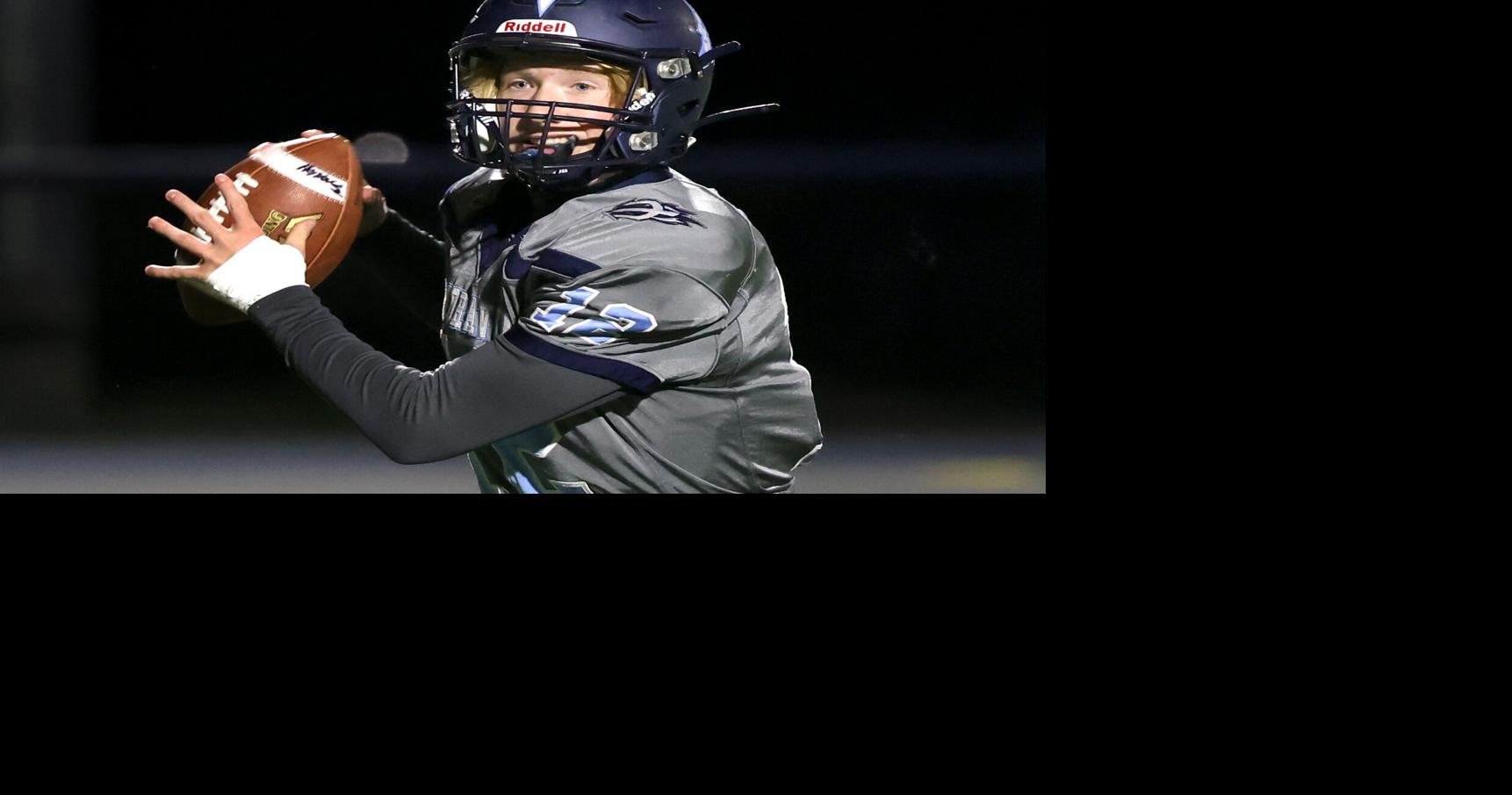 Moravia football routs Lansing (photos, video)