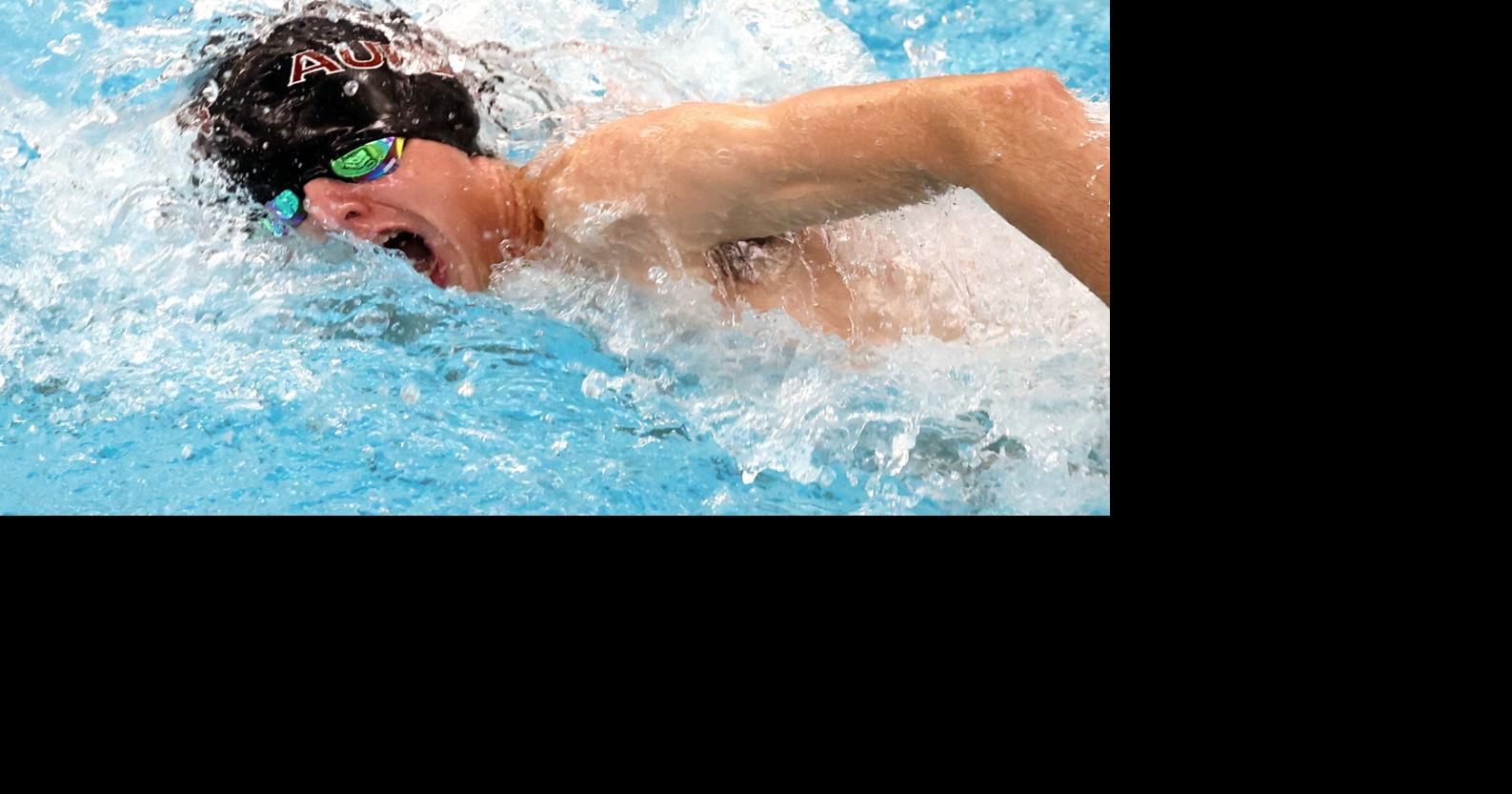 Auburn boys swimming competes at NYS federation finals