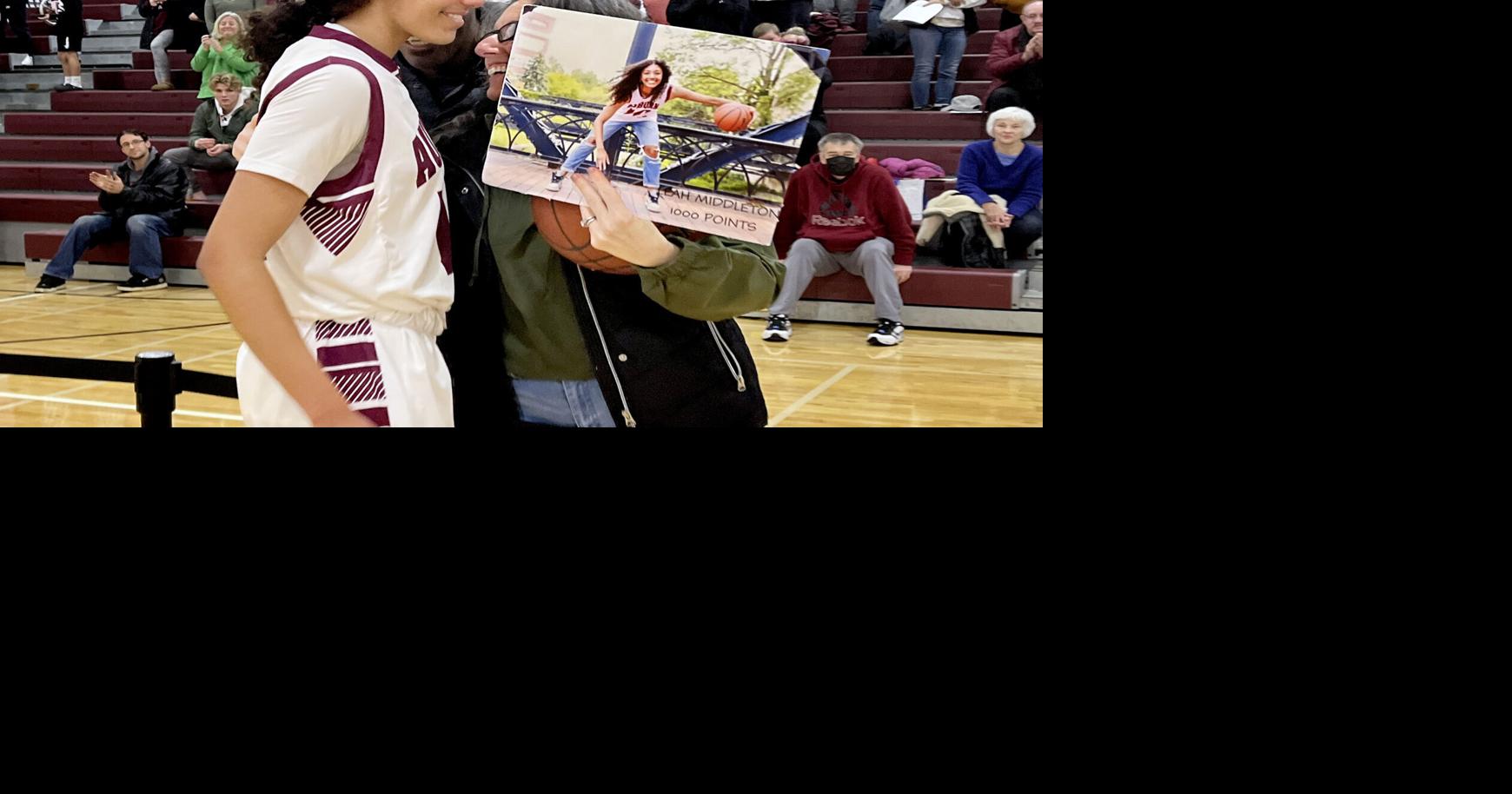 Video: Auburn’s Leah Middleton scores her career 1000th point against ...