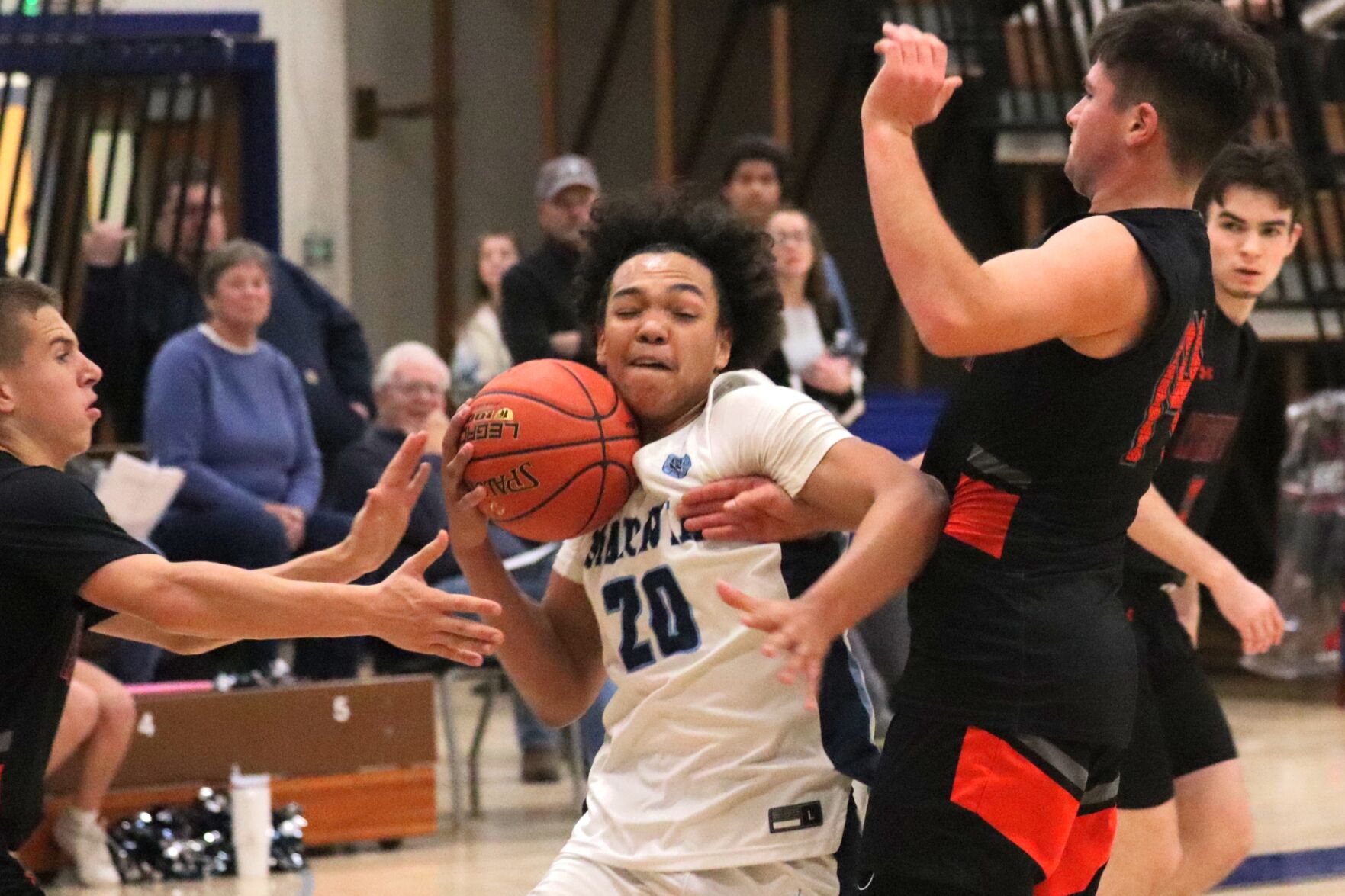 Moravia boys basketball falls to Marathon (photos, videos)