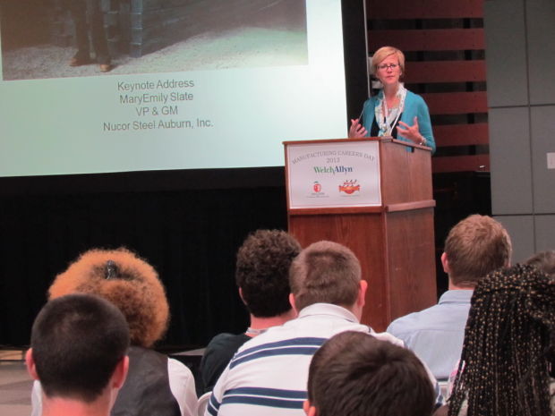 Students learn about manufacturing job possibilities