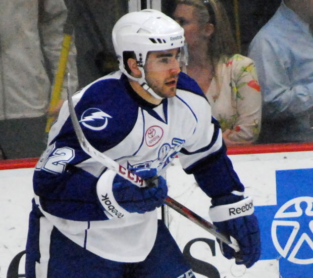 Witkowski impresses in season debut with Syracuse Crunch