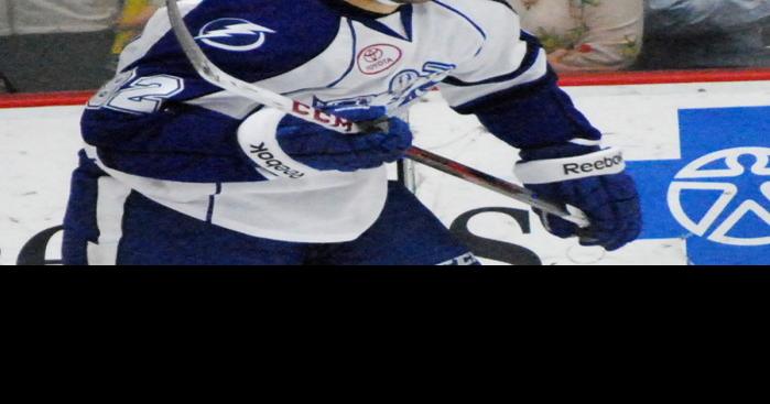 Witkowski impresses in season debut with Syracuse Crunch