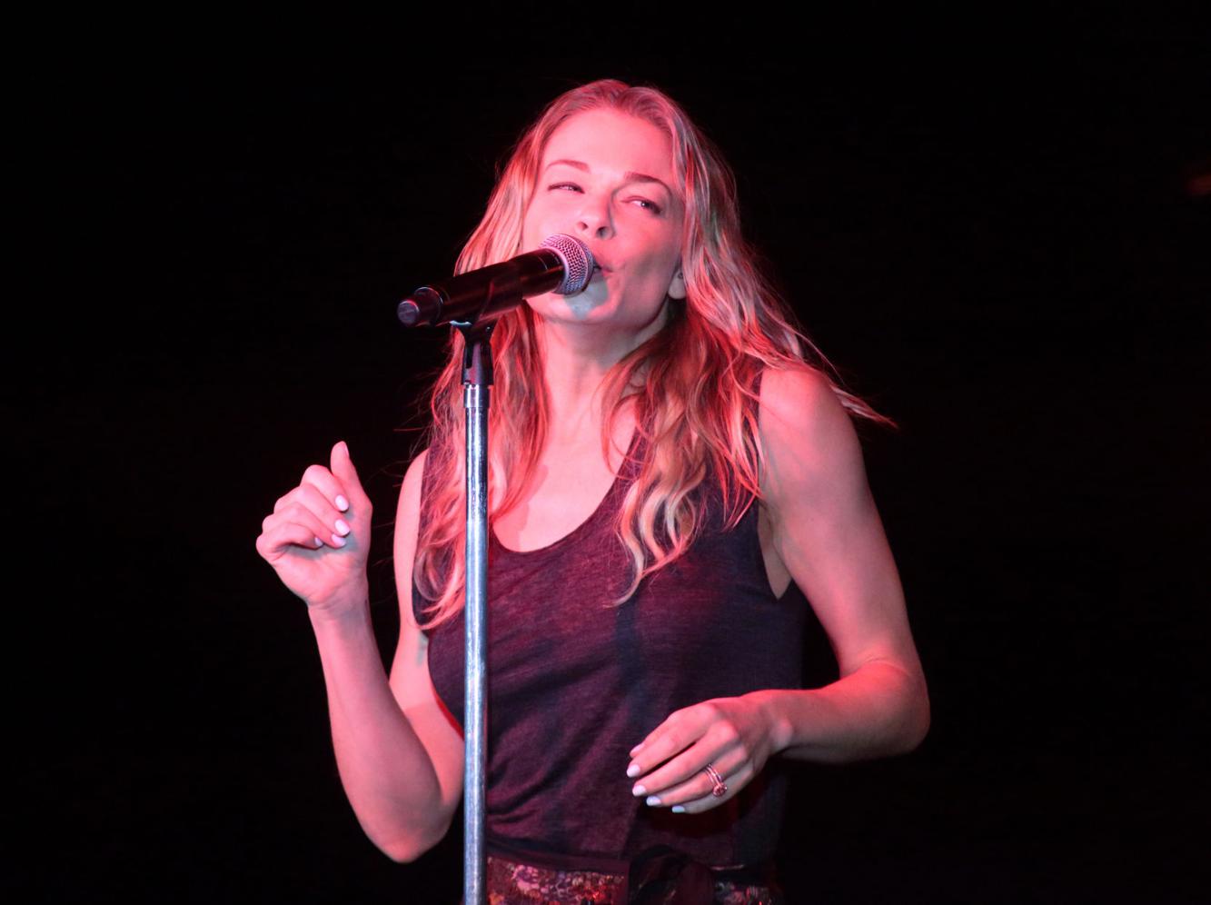 'How Do I Live' singer LeAnn Rimes to perform free NYS Fair concert