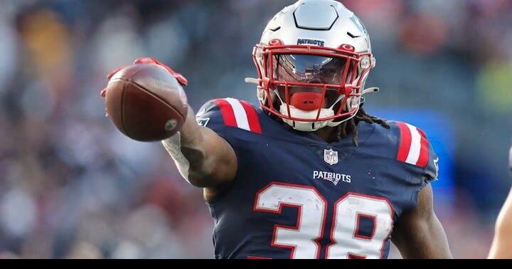 Sony Michel on the Duo of Ezekiel Elliott and Rhamondre Stevenson - Up ...