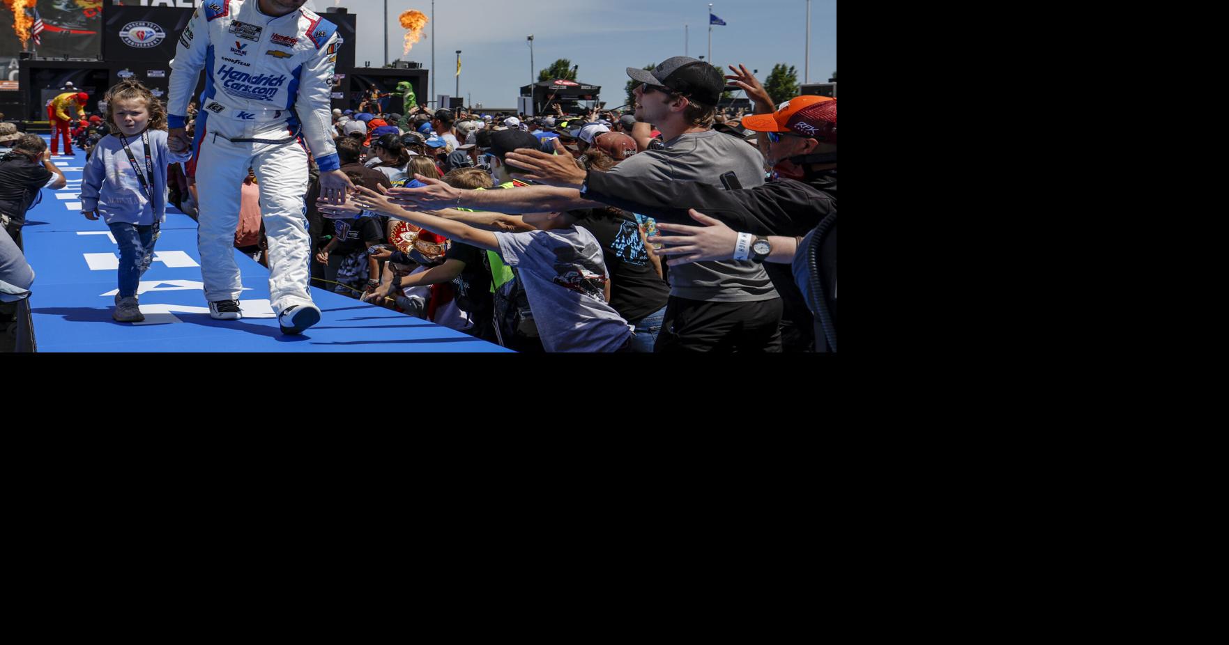 Larson: Aftermath of violent Talladega wreck 'unsettling'