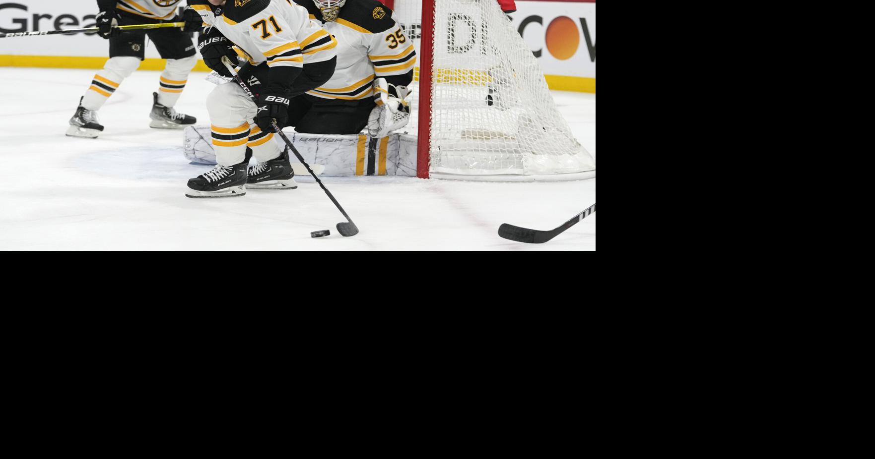 Chicago Blackhawks acquire Taylor Hall from Boston Bruins
