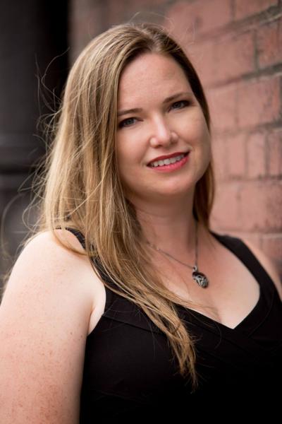 Wells alumna, young adult author to read her work at the college Tuesday