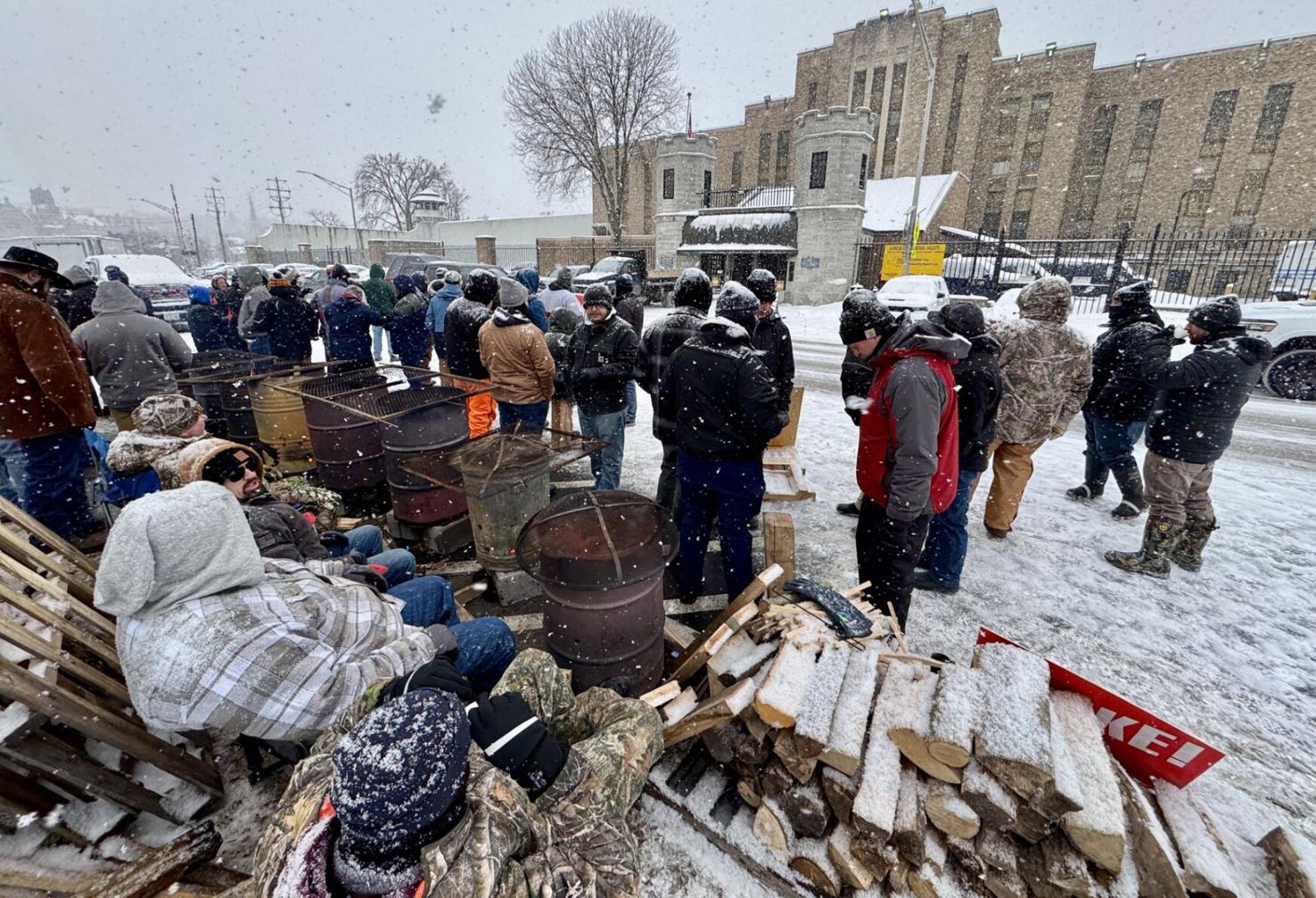 Auburn, Cayuga correction officers on strike
