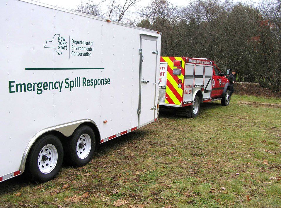 Emergency trailers for crude oil spills stationed across state ...