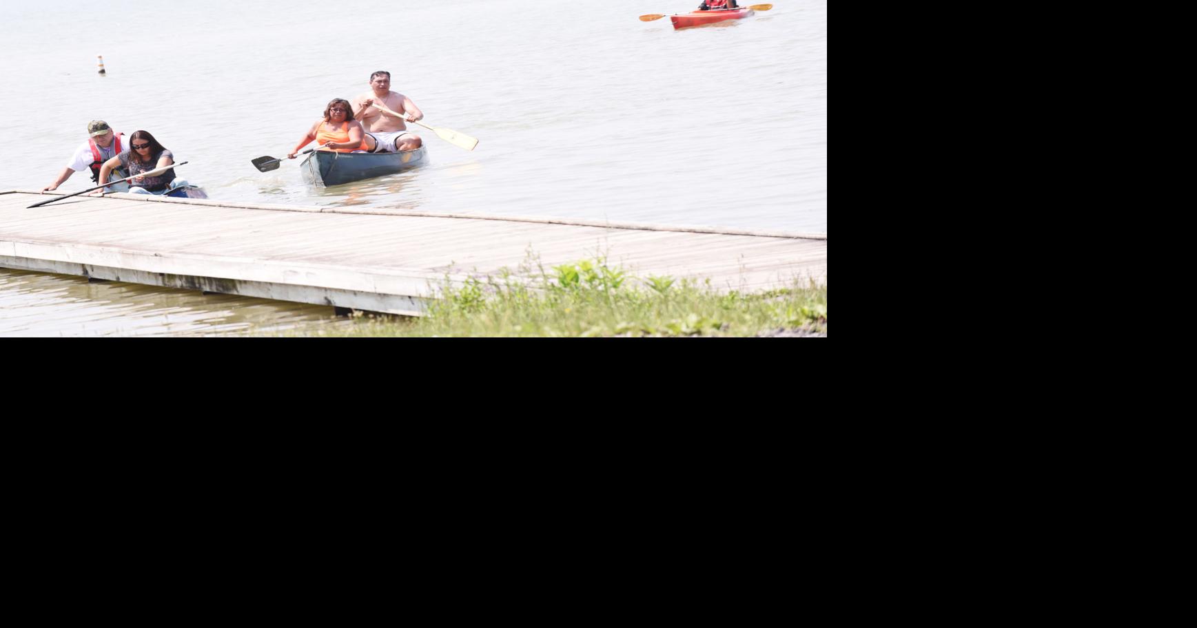 Canoe trip on Cayuga Lake recognizes Haudenosaunee tradition
