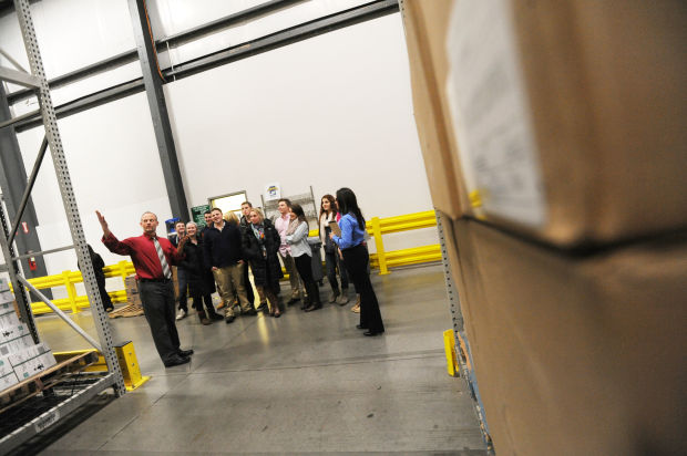 Blank slates: Auburn students learn job basics at Johnston Paper