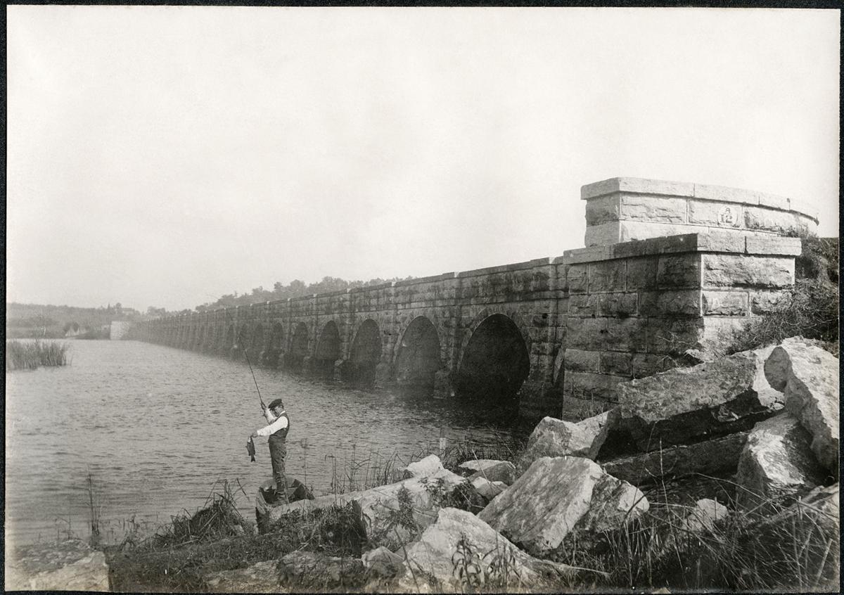 Riley to lead canal walking tour in Montezuma